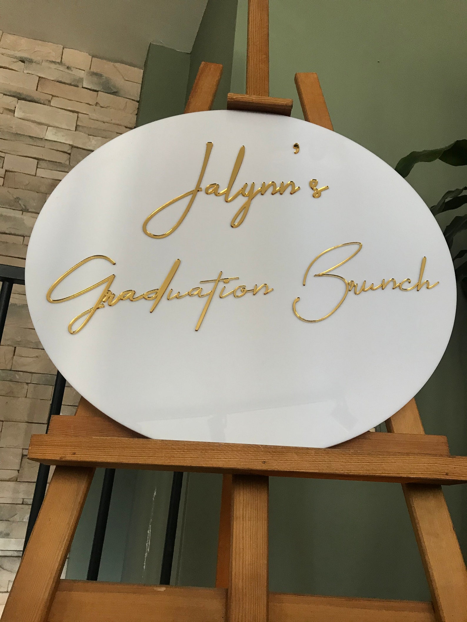 White Acrylic Bridal Sign Wedding / Round Acrylic Name Sign / - Etsy