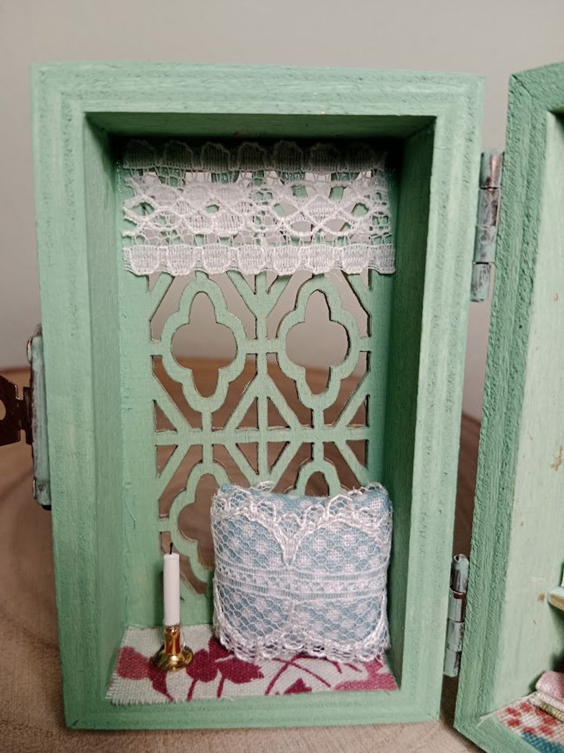 Mini Reading Nook, Book Nook Diorama, Miniature Library, Handmade ...