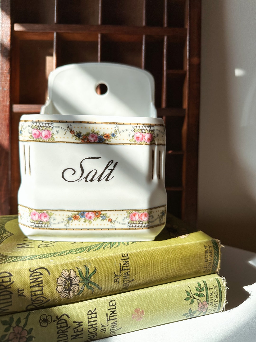 Vintage Porcelain Salt Box/wall Hanging Salt Box/vintage Kitchen Crock ...