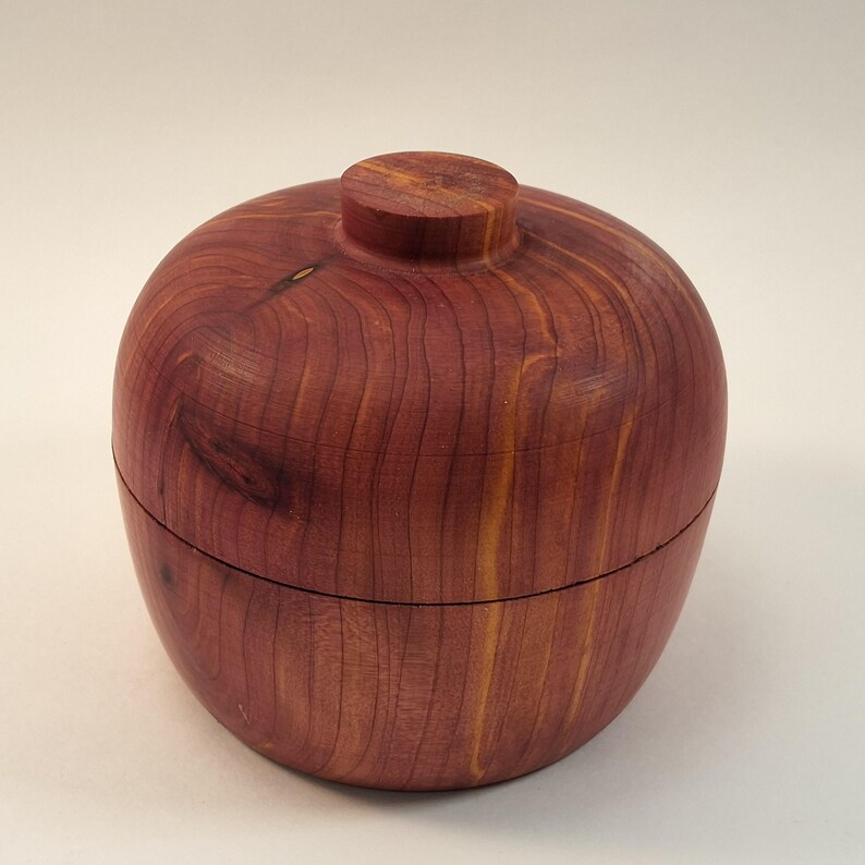 Red Cedar Lidded Box , Wood Turned, Gift for Mom, Wood Vessel, Wood ...