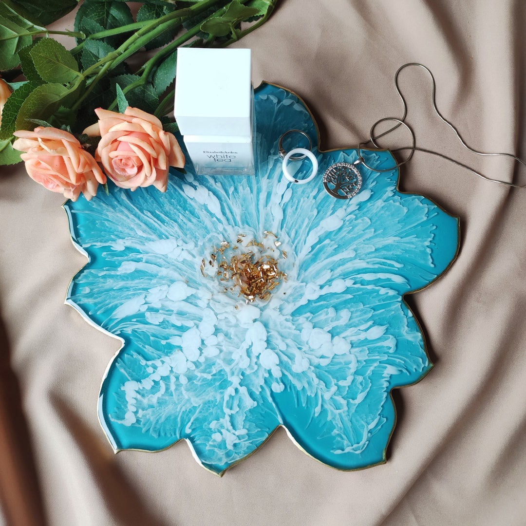 Handmade Flower Resin Perfume Tray: Dresser Tray, Vanity Room Decor - Etsy