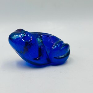 Robert Held Blue Iridescent Carnival Art Glass Frog Paperweight Cobalt ...
