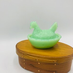 Beautiful Jadeite Green Hen on Nest Miniature Salt Cellar FREE SHIPPING ...