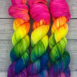 Hand Dyed Variegated Fluorescent Neon Rainbow Sock, Dk, Bulky, Super ...
