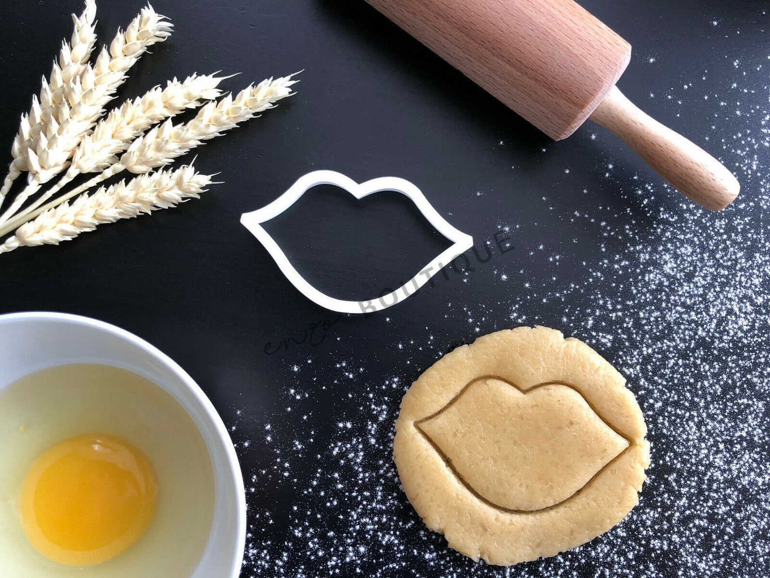 Lips Shape Cookie Cutter Fondant Cake Decorating UK Seller - Etsy