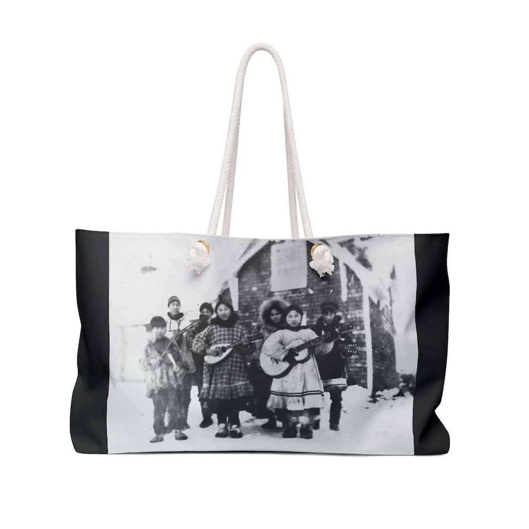 Eskimo Guitar Ladies Playing Weekender Bag - Etsy