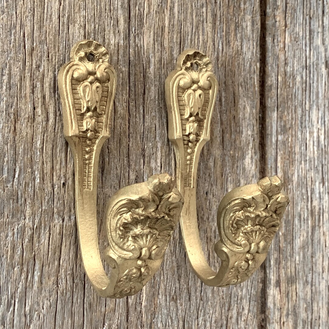 An Elegant Pair of Highly Decorative French Antique Decorative Bronze ...