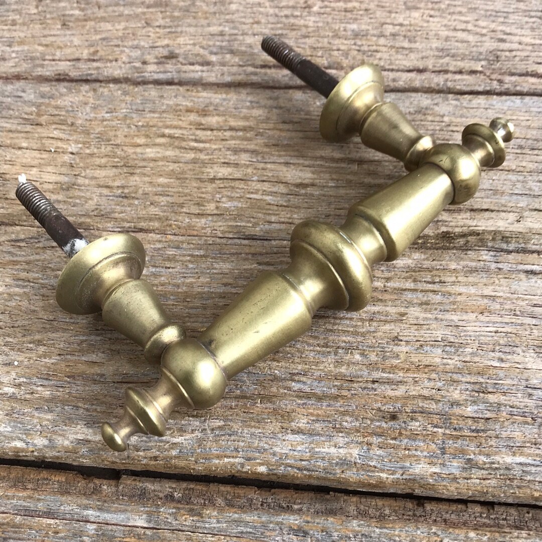 Antique Heavy Brass Pull Handle in a Classic Design - With Fixing Bolts ...