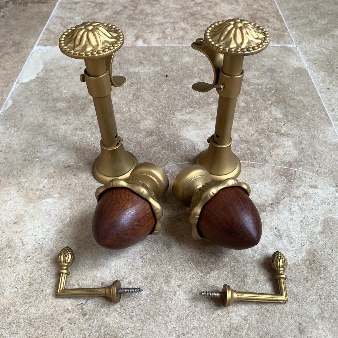 A Traditional Set Comprising 2 Classical Motif Vintage French Classic ...