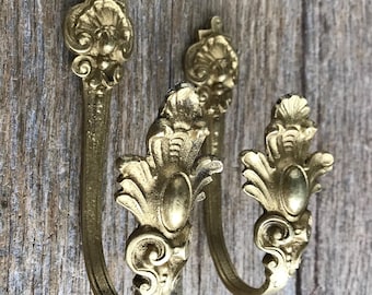 An Elegant Pair of Highly Decorative French Antique Decorative Bronze ...