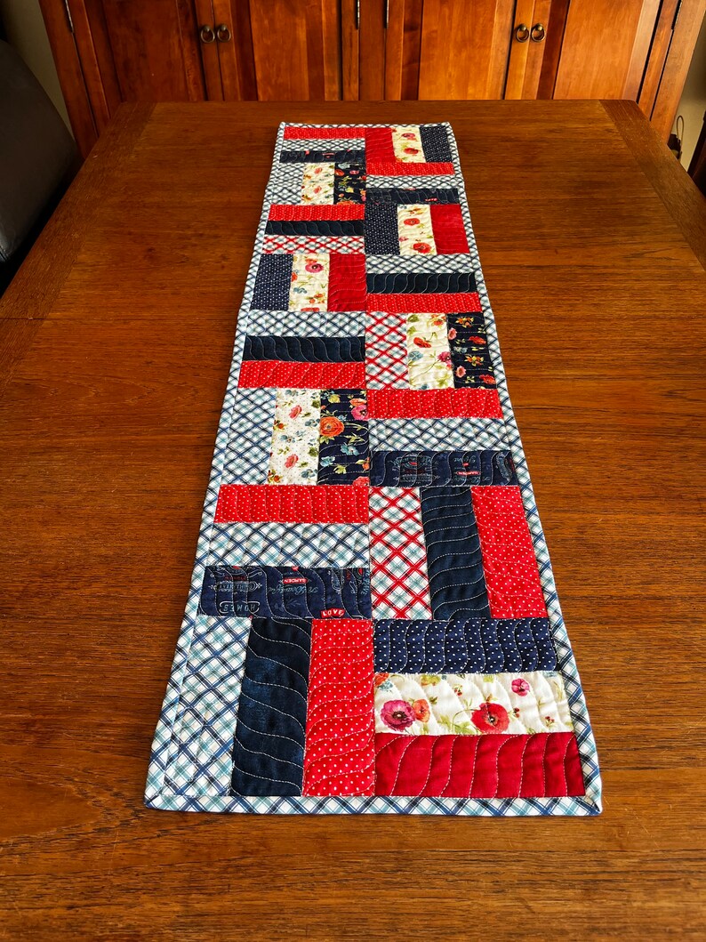 Red, White, and Blue Table Runner Topper Quilt - Etsy