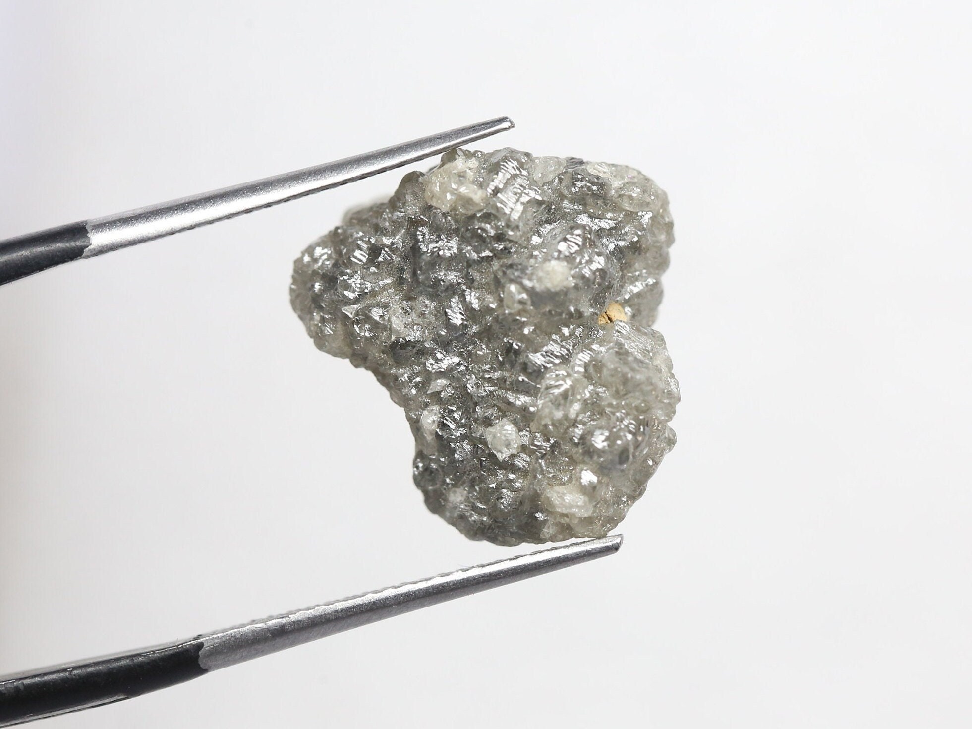 Raw Diamonds Mines