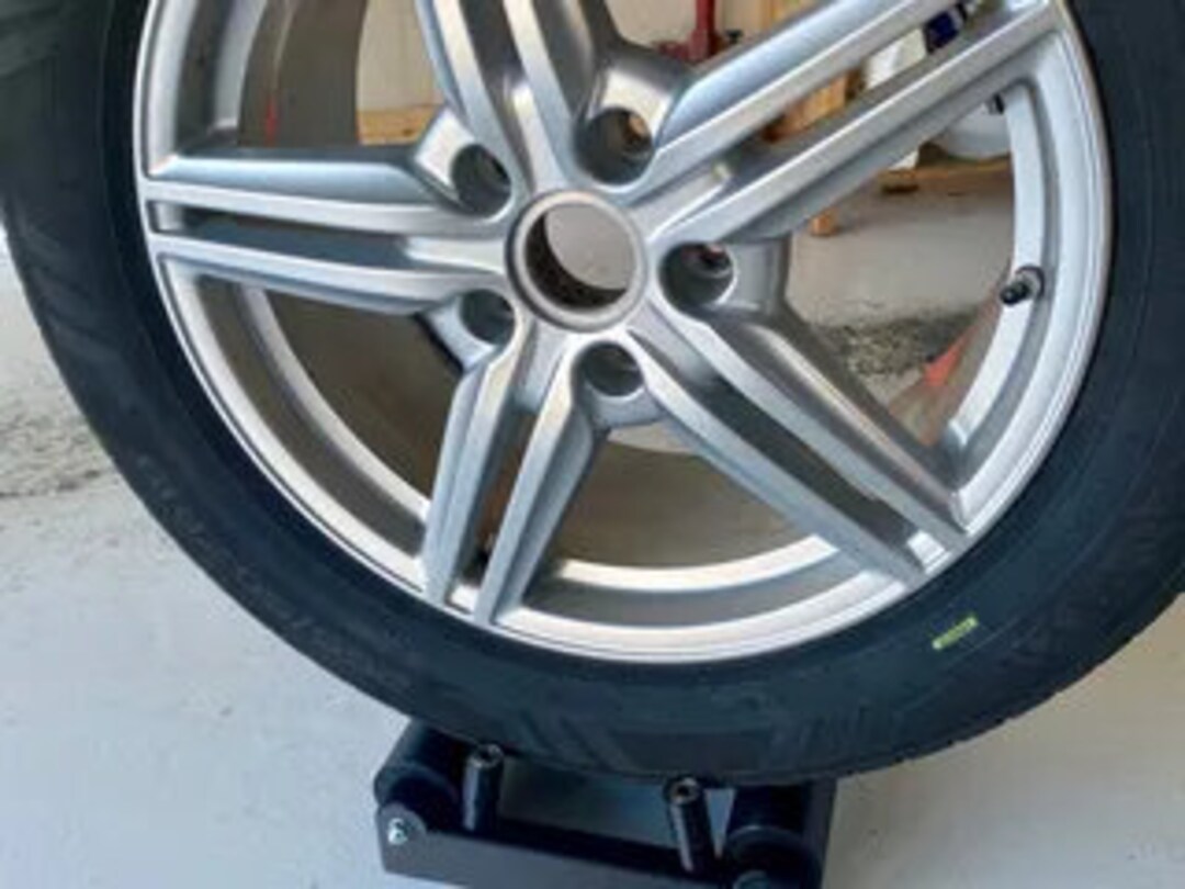 Large Wheel Detailing Roller Stand - Etsy