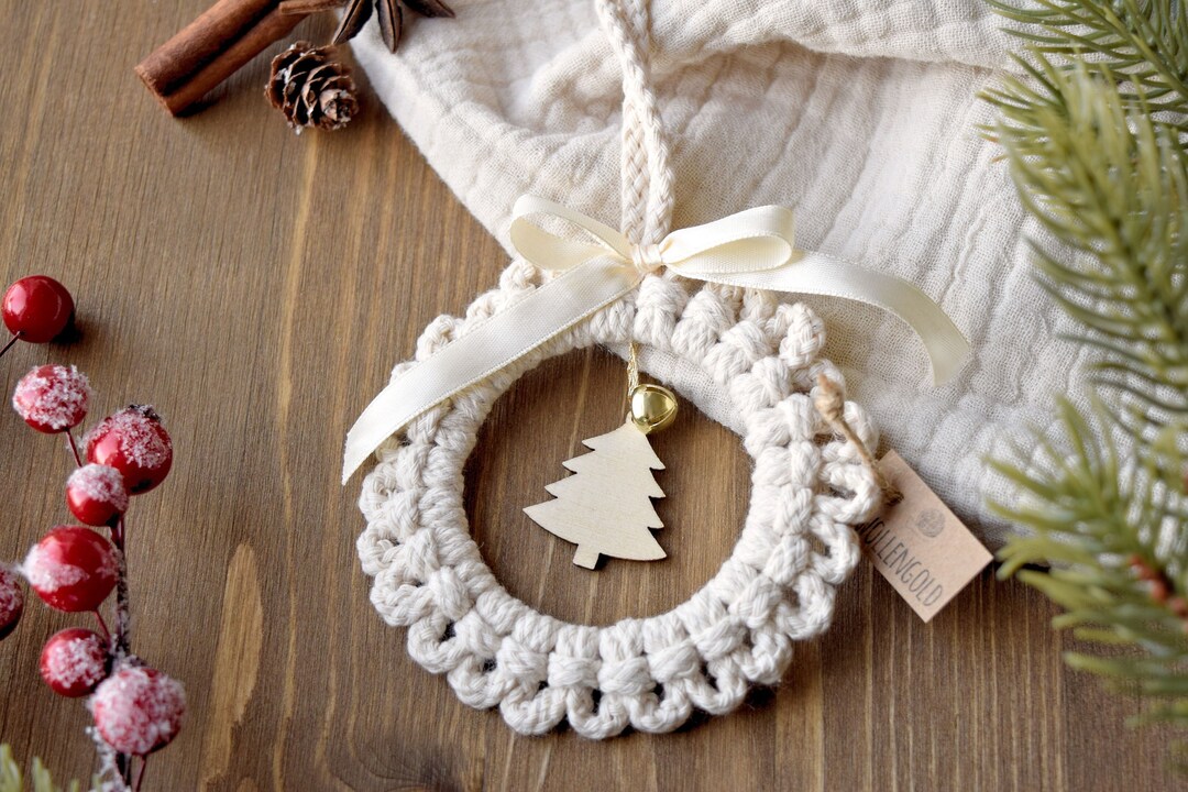 Macrame Christmas Wreath Ornament With a Wooden Tree and a Jingle Bell ...