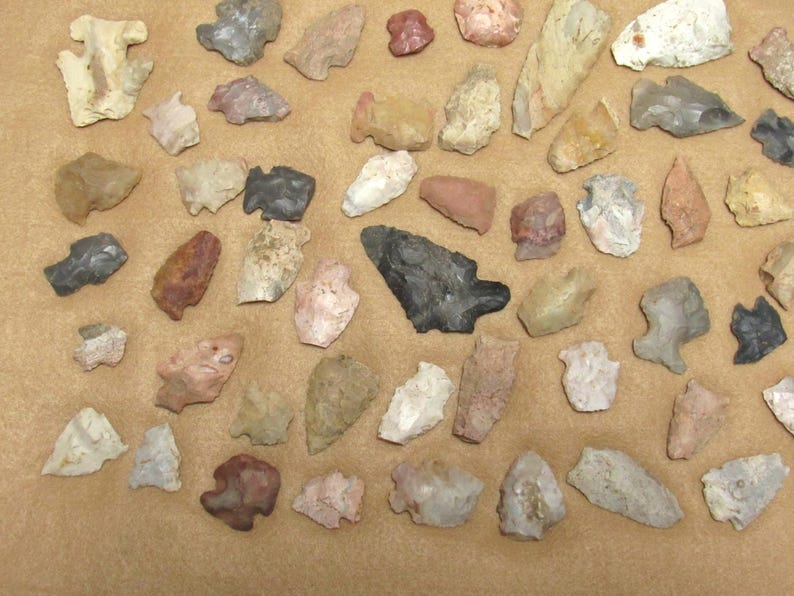 Group of Prehistoric Indian Arrowheads and Tools - Etsy