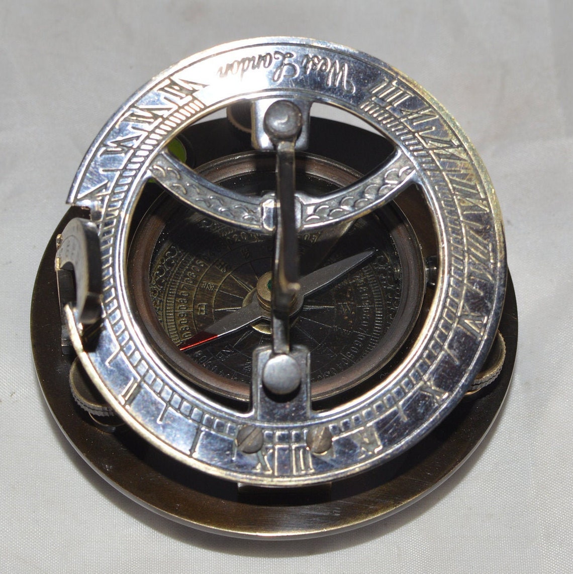 Round Brass Sundial Compass in Antique Finish - Etsy