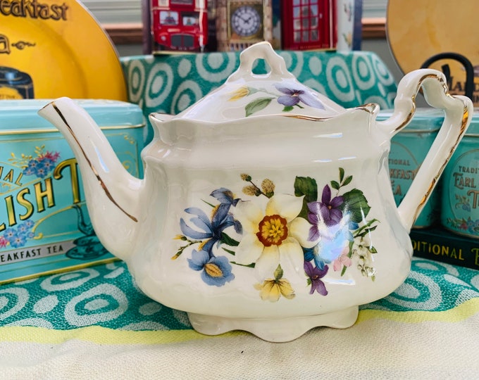 Vintage 1960s Arthur Wood English Bone China Donegal-style Teapot - Etsy