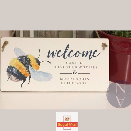 Wooden Welcome Bee Sign Beautiful Gift Home Plaque BEE - Etsy