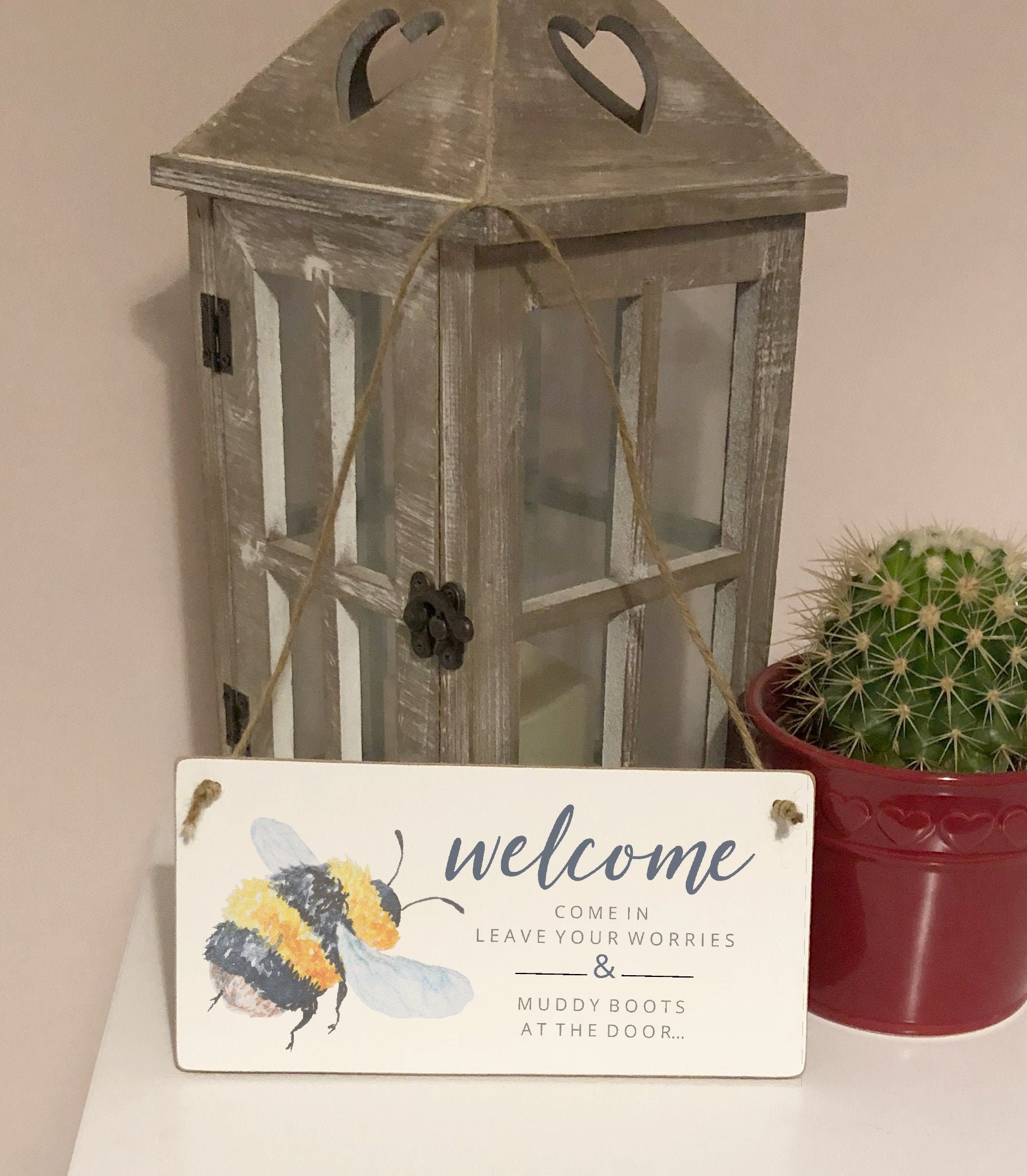 Wooden Welcome Bee Sign Beautiful Gift Home Plaque BEE - Etsy UK