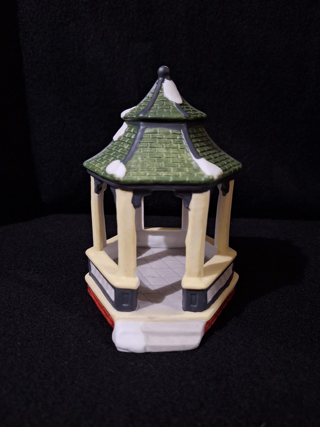 Vintage Dickens Keepsake Collectibles Christmas Town Gazebo Porcelain ...