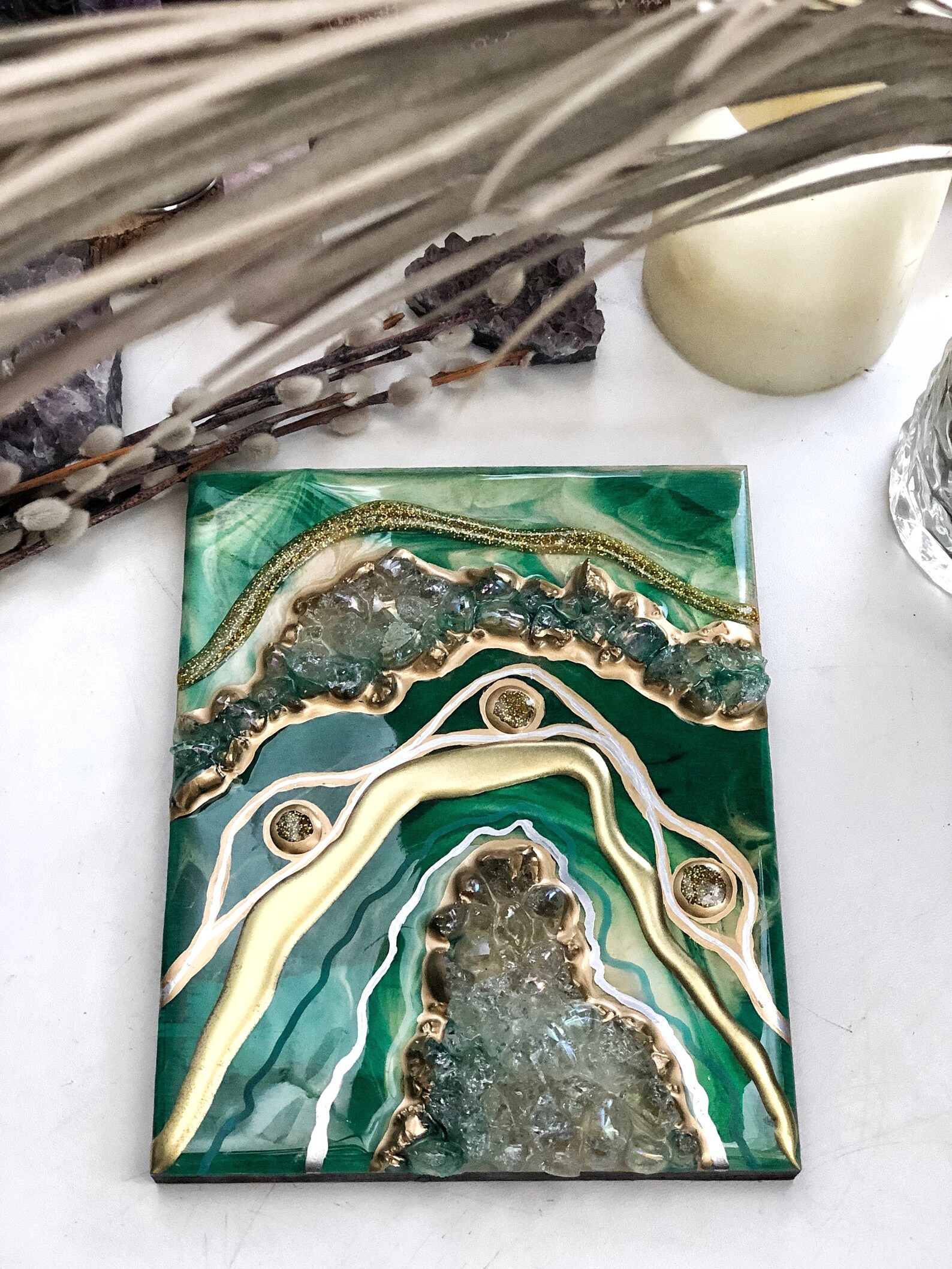 Resin geode wall art Geode painting Personalised holiday | Etsy