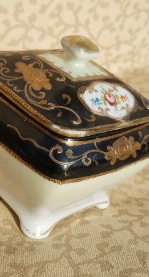 Antique Hand Painted Nippon Porcelain Powder Box Trin… - Gem