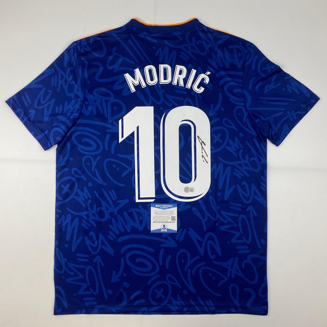 Autographed/signed Luka Modric Real Madrid Blue Soccer Jersey Beckett ...