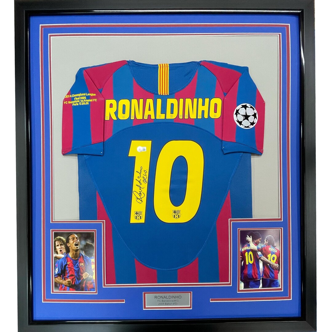 Framed Autographed/signed Ronaldinho 35x39 FC Barcelona Red/blue Soccer ...