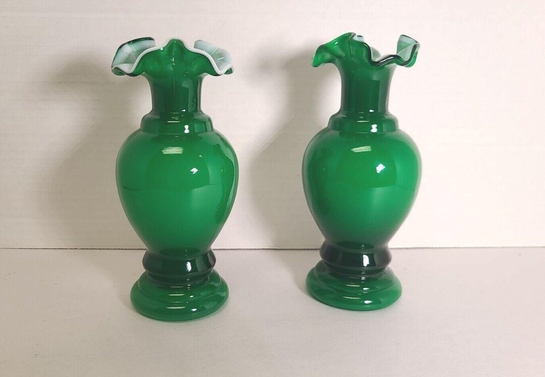 Vintage Set of 2 Fenton Ruffled Ivy Green Overlay Glass Vases 6 1/2 ...