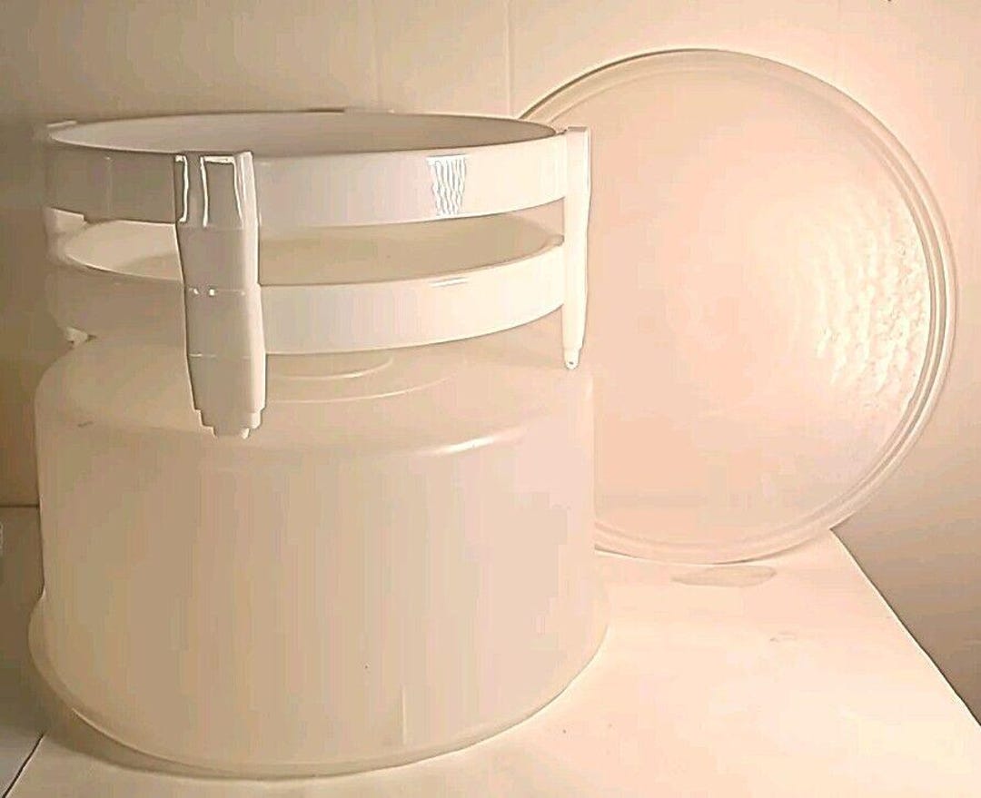 Vintage 4 Piece Tupperware Divide a Rack Pie Stackers 2 Pie Racks Base ...