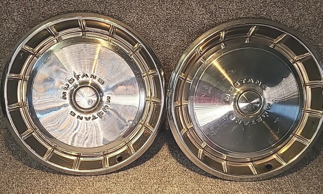 VINTAGE Ford Mustang 14 Hubcaps Wheel Covers Set of 2 - Etsy