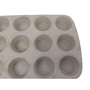 Vintage Pampered Chef Muffin Cupcake Pan Stoneware 12 Count Well ...
