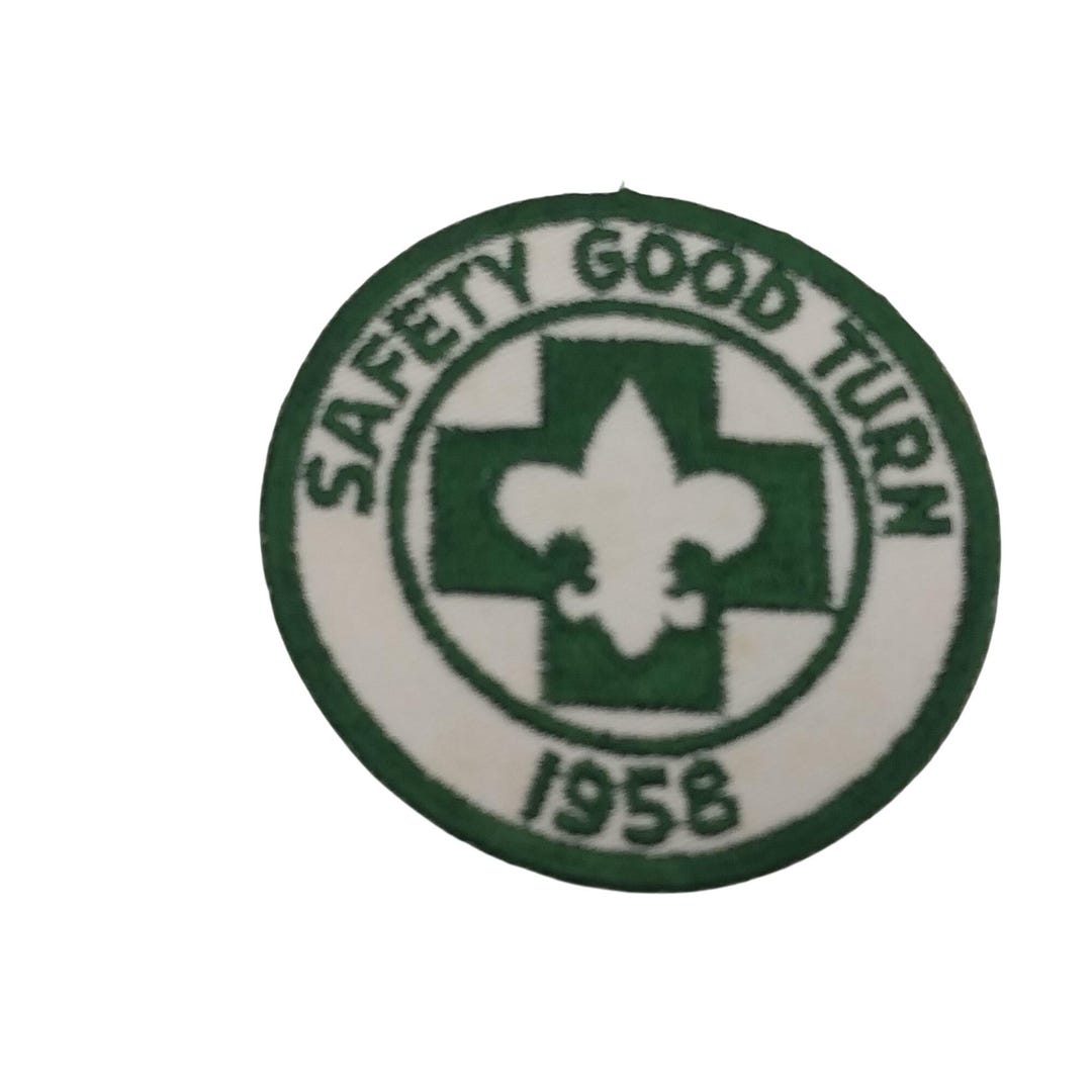 Vintage Boy Scouts BSA 1958 Safety Good Turn Patch Round Green Fleur Di ...