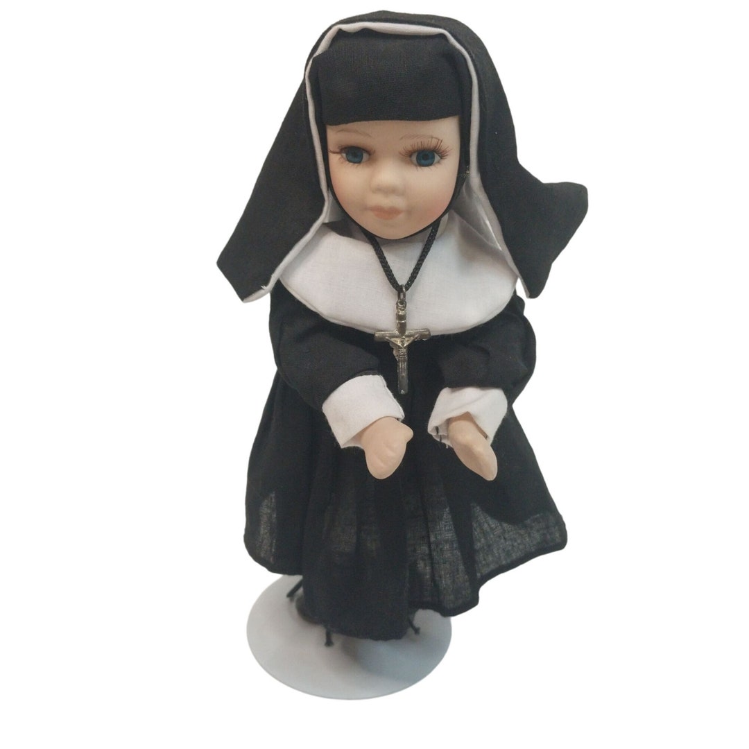 Vintage Goldenvale Porecelain Nun Doll With Habit & Tunic Rooted ...