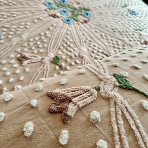 Vintage Dusty Pink Pastel Florals With Radiating White Pops All Around ...