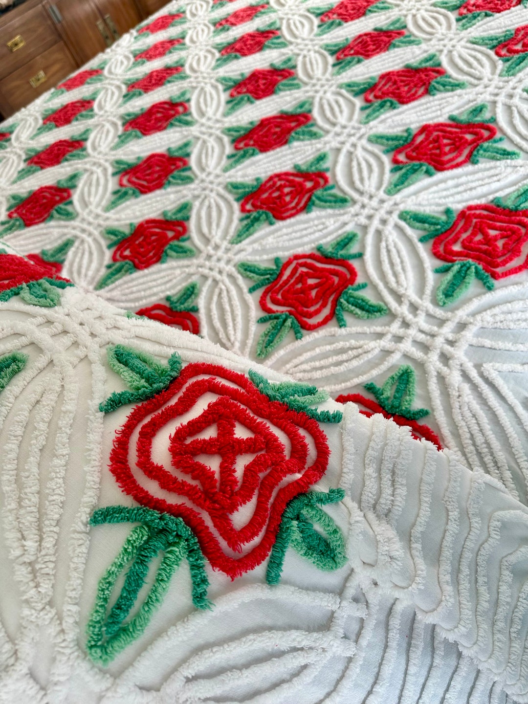 RARE Vintage Romantic Red Cabbage Roses Embedded in Double Wedding ...