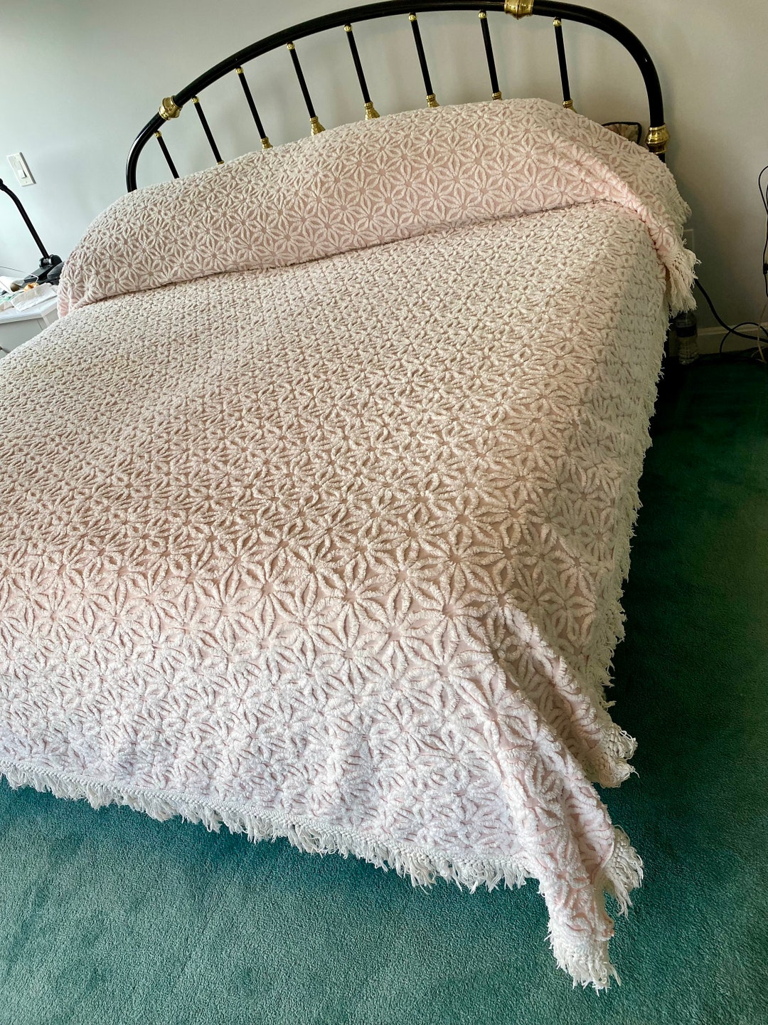 Vintage Pink Daisy Chenille Bedspread - Hofmann Plush Mid-century Decor ...
