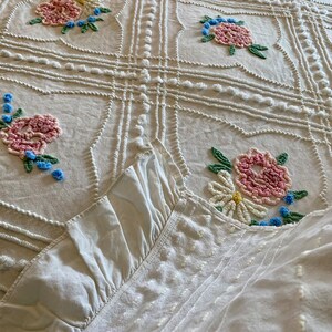 Vintage Chenille Bedspread Cabin Craft Pink Cabbage Rose and Big White ...