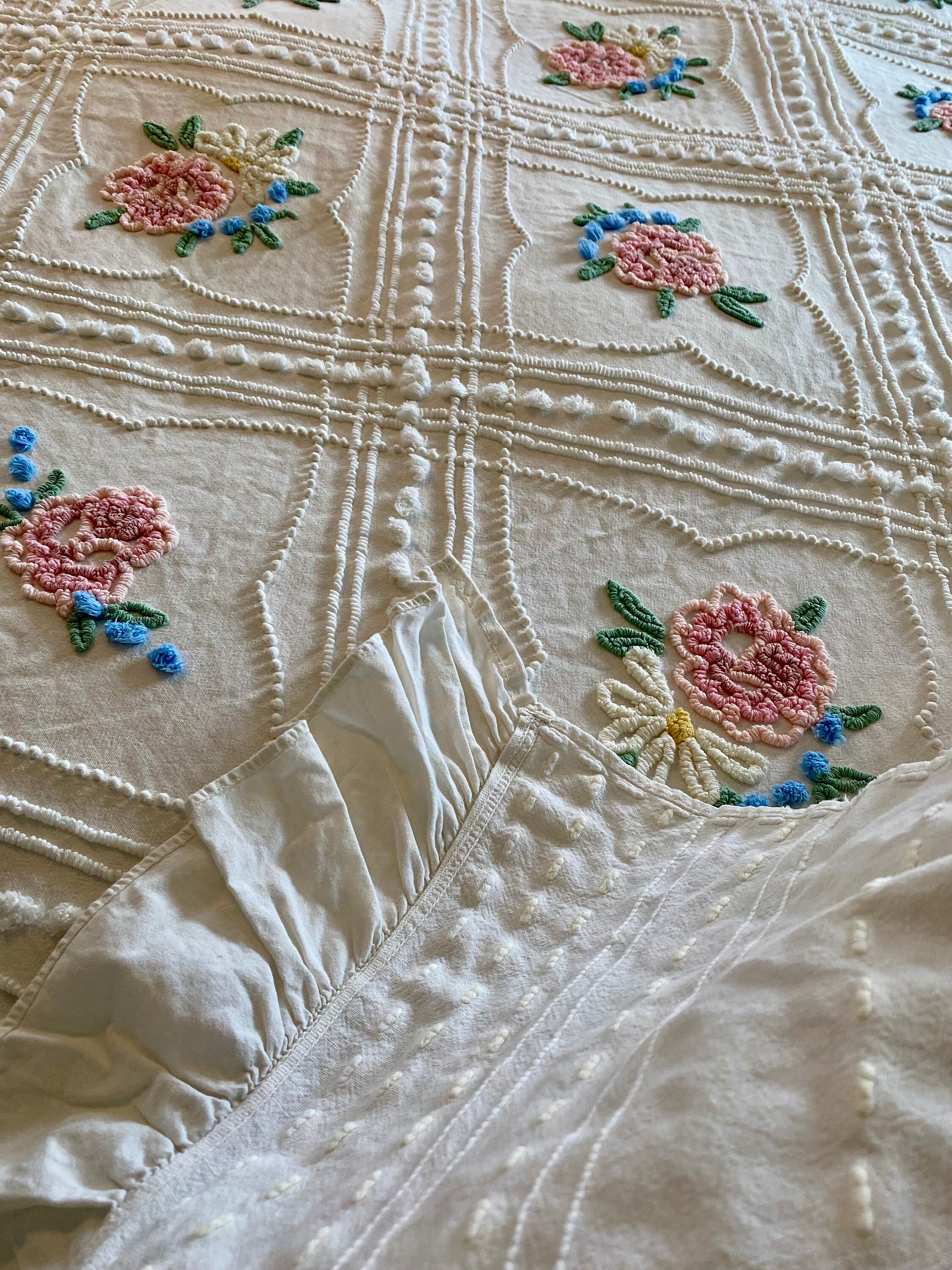 Vintage Chenille Bedspread Cabin Craft Pink Cabbage Rose and - Etsy