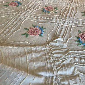 Vintage Chenille Bedspread Cabin Craft Pink Cabbage Rose and Big White ...
