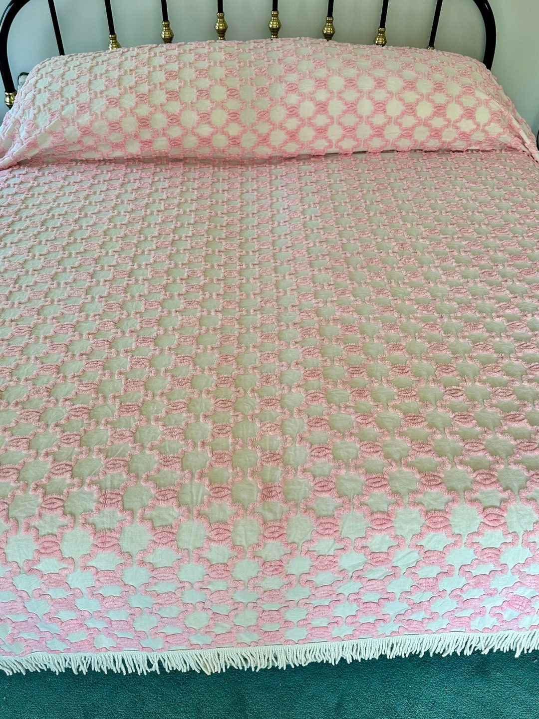 Vintage Pink Chenille Bedspread: Geometric Mid-century Coverlet - Etsy