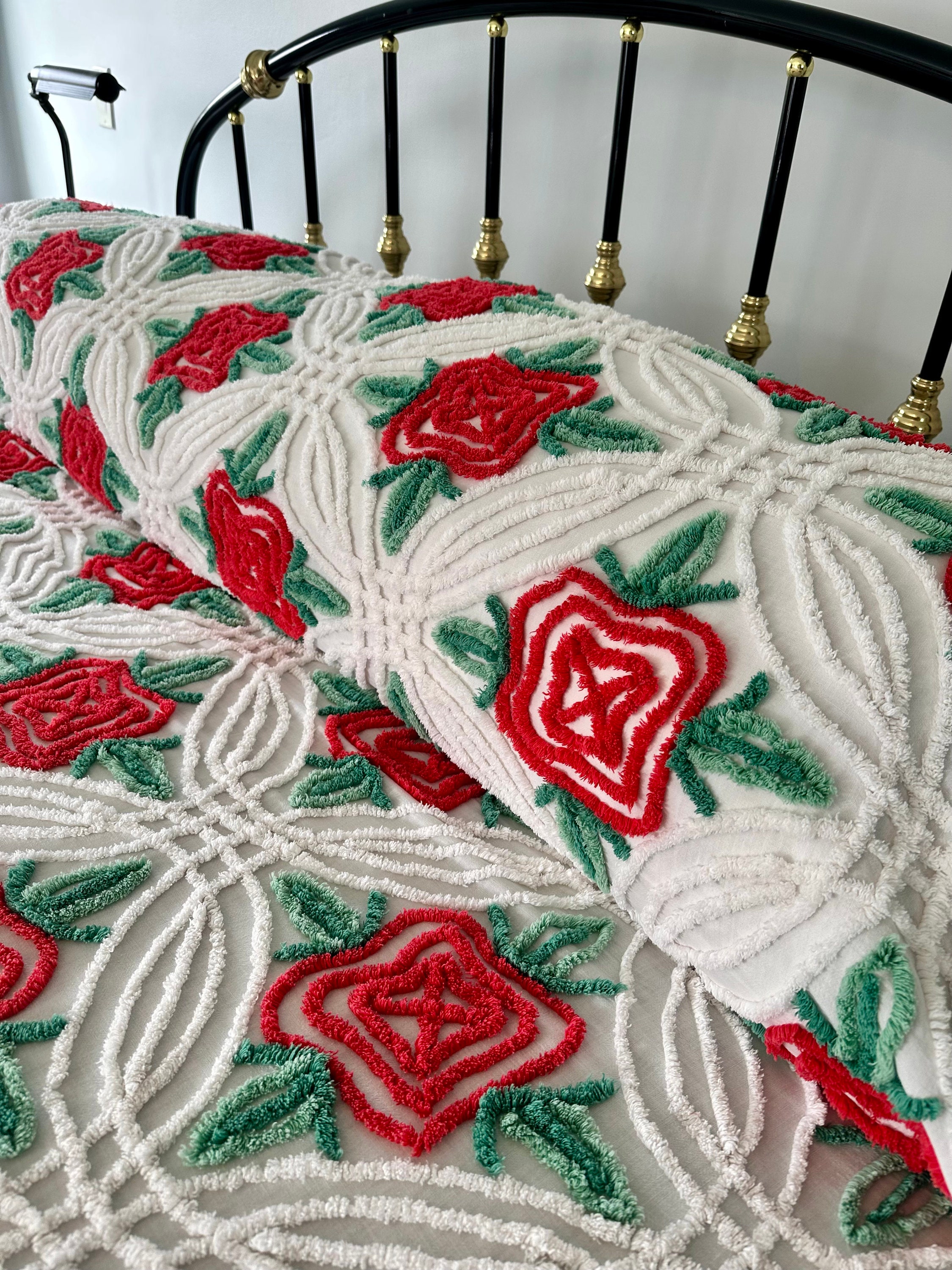 RARE Vintage Romantic Red Cabbage Roses Embedded in Double - Etsy