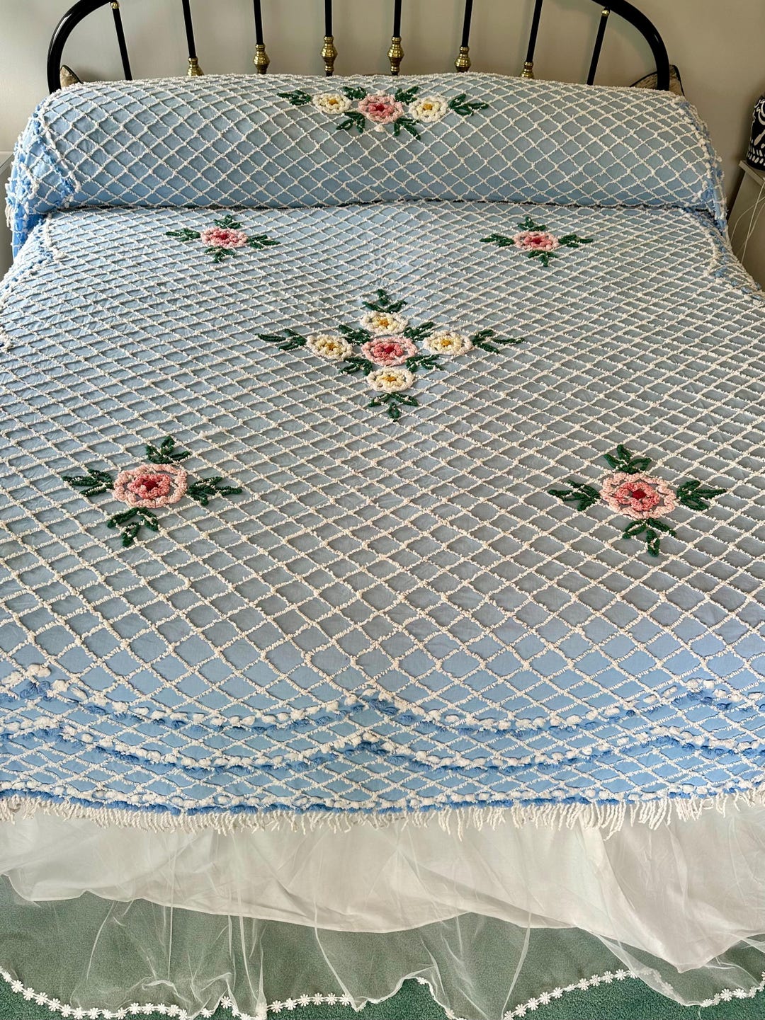 Vintage Cabin Crafts Robin Blue With off White Lattice and Tufted ...