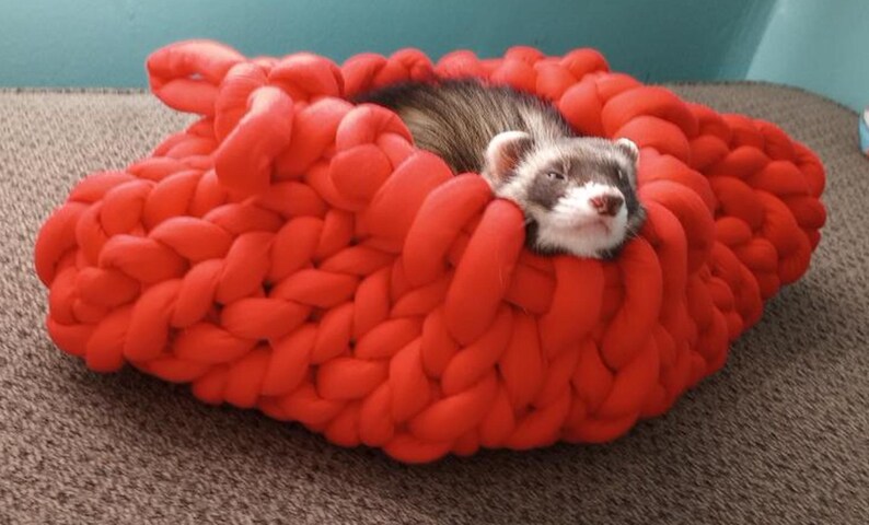 Hand Knitted Ferret Canoe: Chunky Cotton Tube Yarn Pet Bed - Etsy