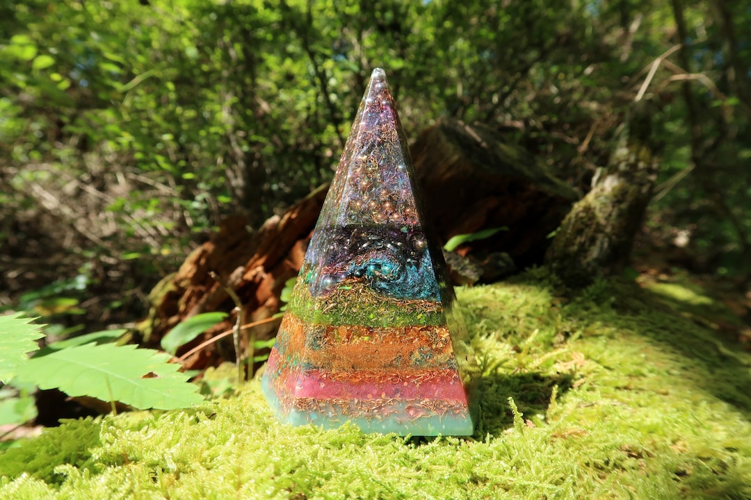 The Monet 5 Sided Pyramid Orgonite Cleansing High Energy Amplifying EMF ...