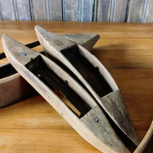 Collection of Antique Wooden Weaving Shuttles / Lot of Primitive Boat ...
