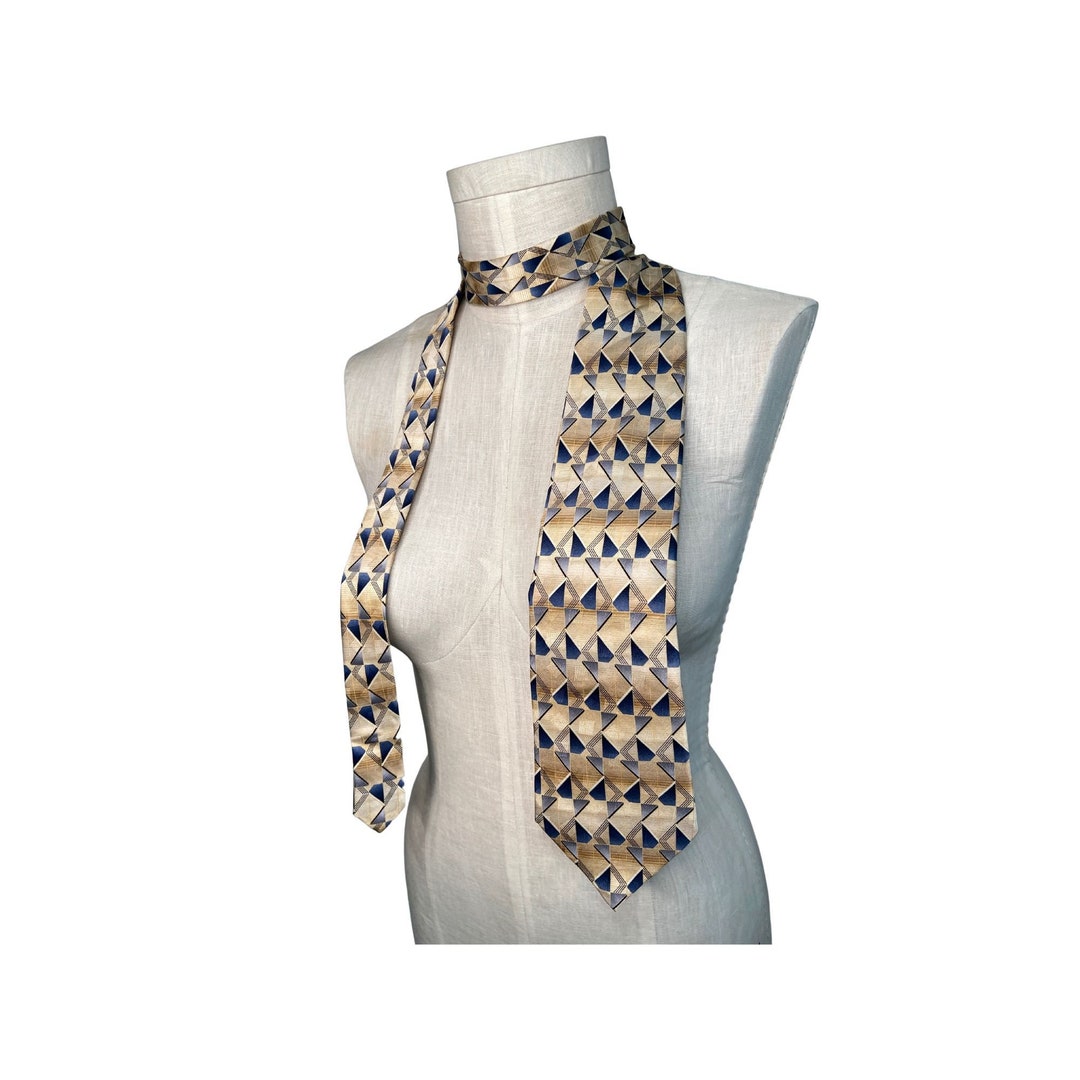 Stylish Pierre Cardin 1990s Classic Look Beige Geometric Pattern With ...
