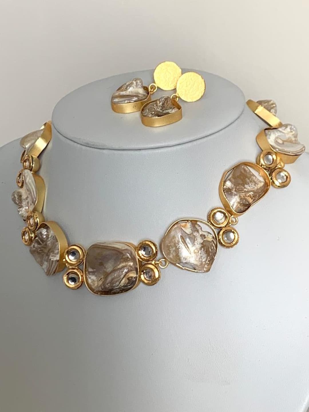 Indian/pakistan Gold Set With Stones & Earring. Indian Jewelry, Asian ...