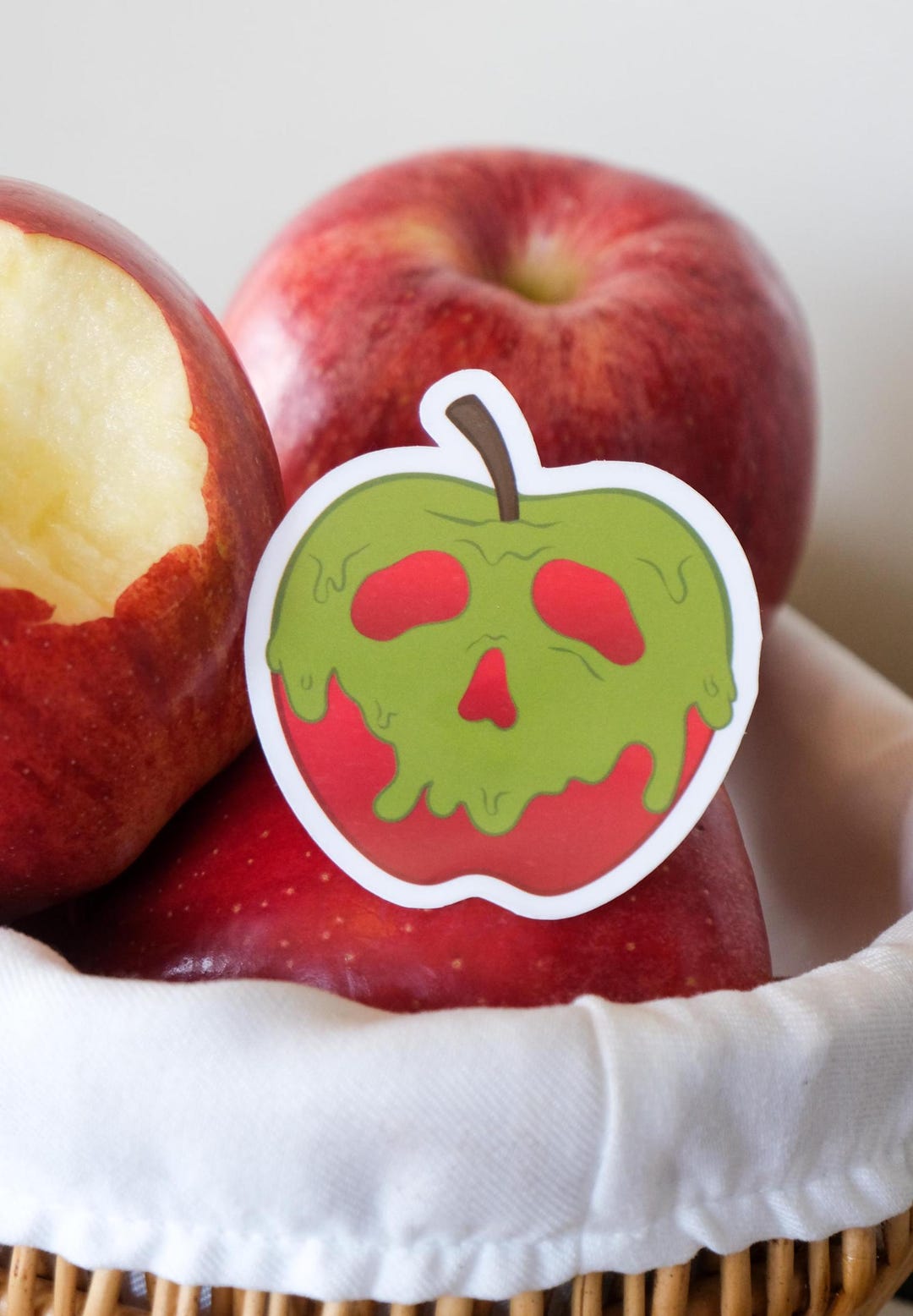 Poison Apple Sticker | Snow White 7 Dwarfs, Evil Queen, Magic Wishing ...