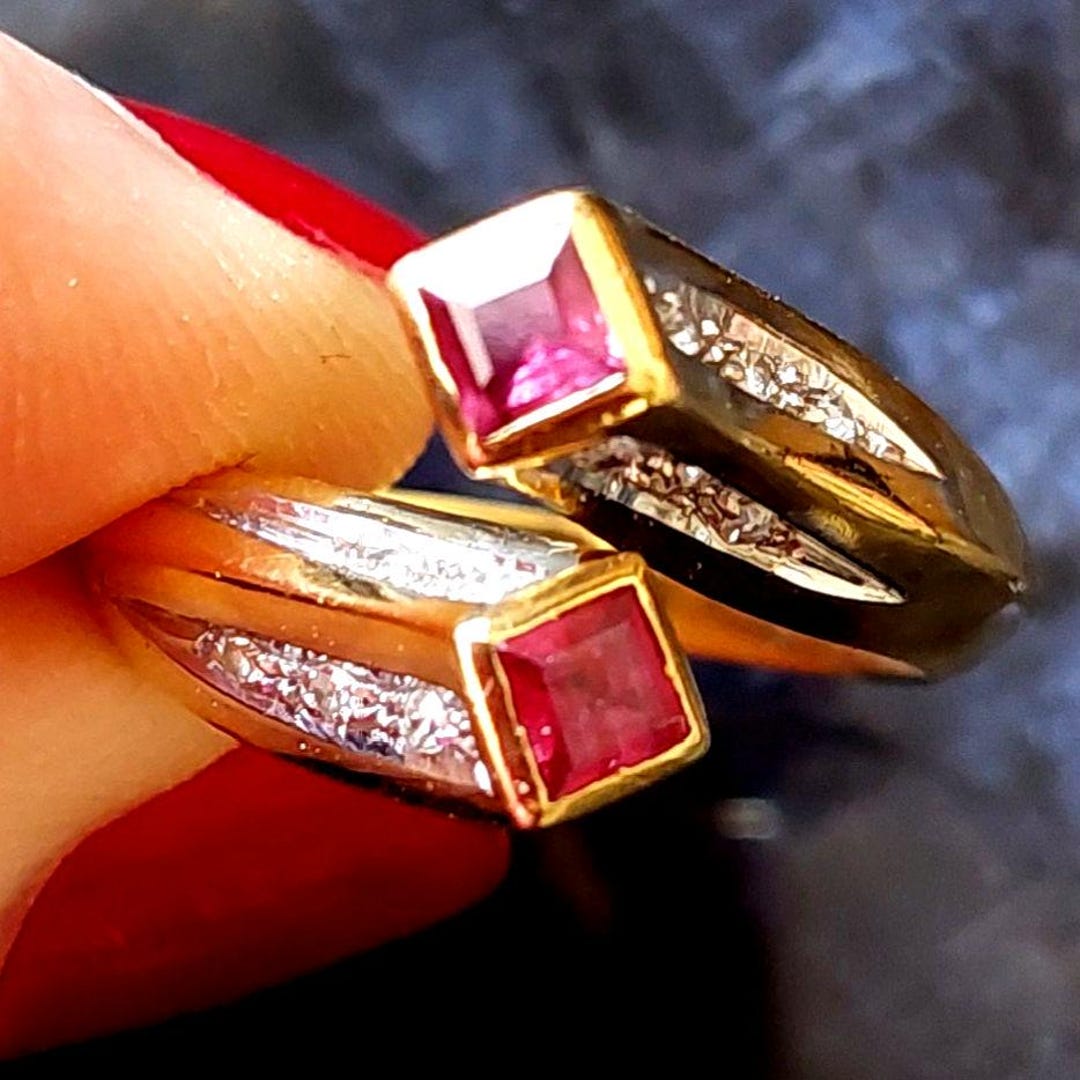 Vintage 18ct Yellow Gold Natural Ruby Twist Ring, Unique Vintage Jewelry, Ring Size 6 1/2, C ...